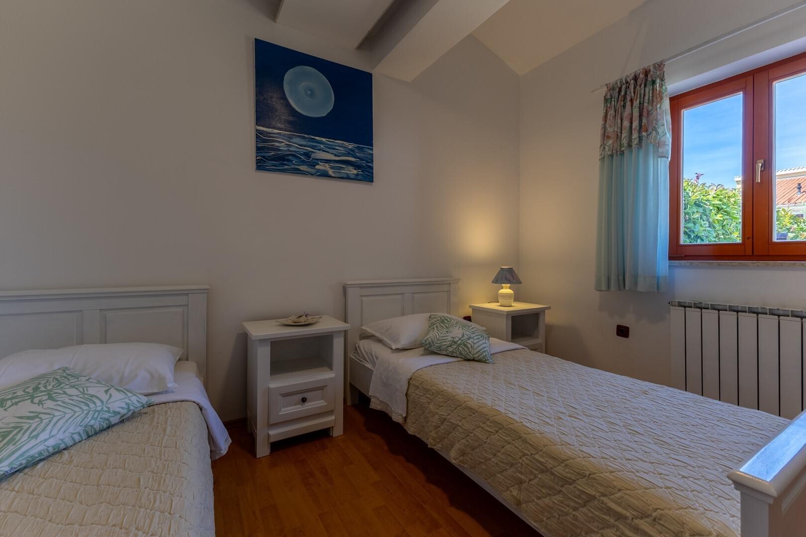 Mary in Volme with Garden, Pula, Hrvaška | MountVacation.si