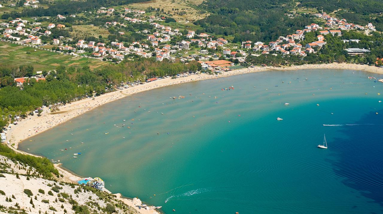 San Marino Camping Resort by Valamar ŕ Otok Rab, Croatie | MountVacation.fr San Marino Camping Resort by Valamar ŕ Otok Rab, Croatie | MountVacation.fr