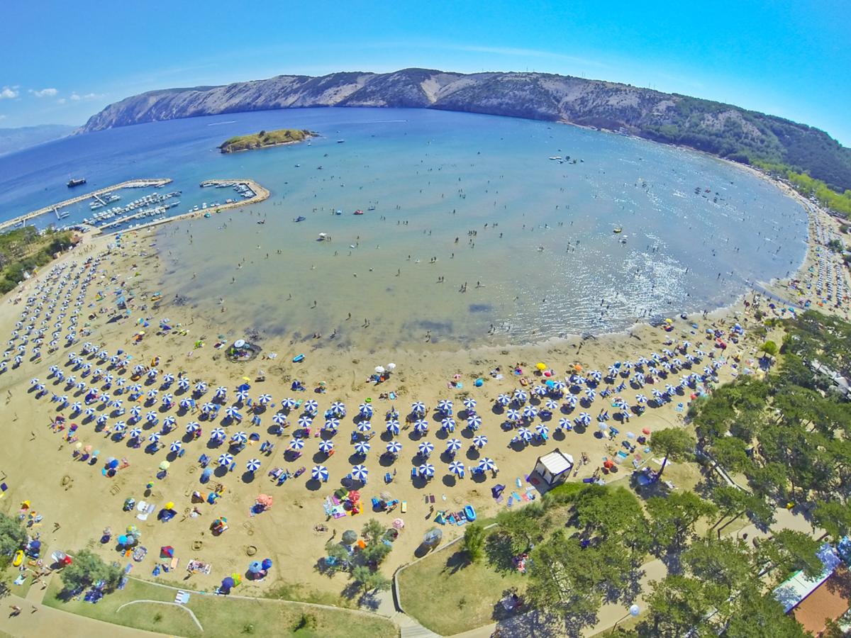 San Marino Camping Resort by Valamar ŕ Otok Rab, Croatie | MountVacation.fr San Marino Camping Resort by Valamar ŕ Otok Rab, Croatie | MountVacation.fr