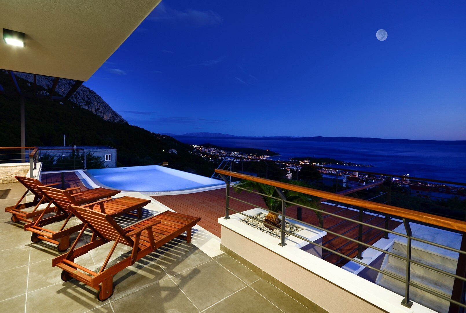 Villa View **** Luxury villa in Makarska, heated private pool, jacuzzi ...