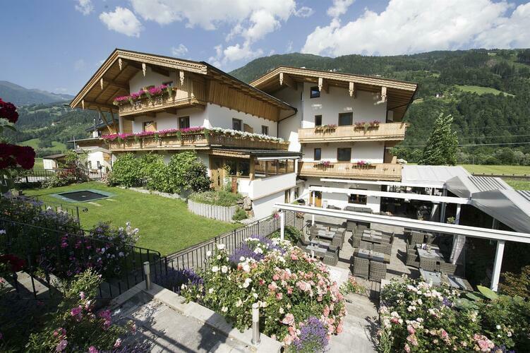 Landhaus Alpenherz - ツィラータール